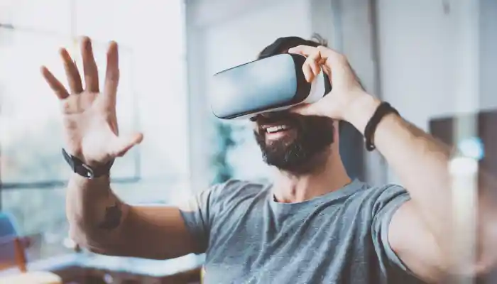 What to Consider When Building a Virtual Reality (VR) App