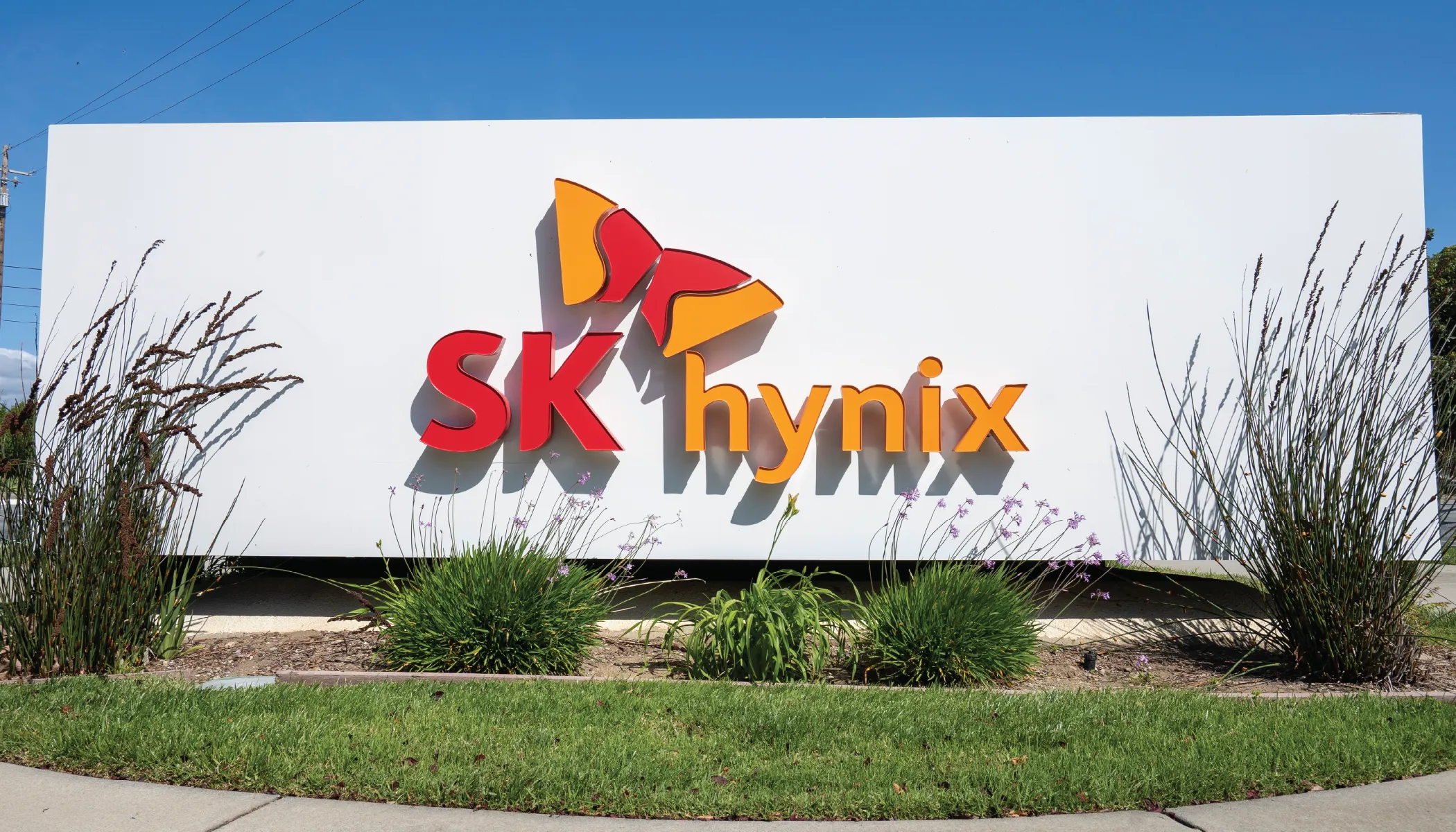 SK hynix Unveils Ultra-Fast GDDR7 Memory Chip
