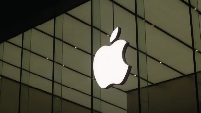 Apple to Launch In-House Modem Chips, Targeting Qualcomm Competition by ...